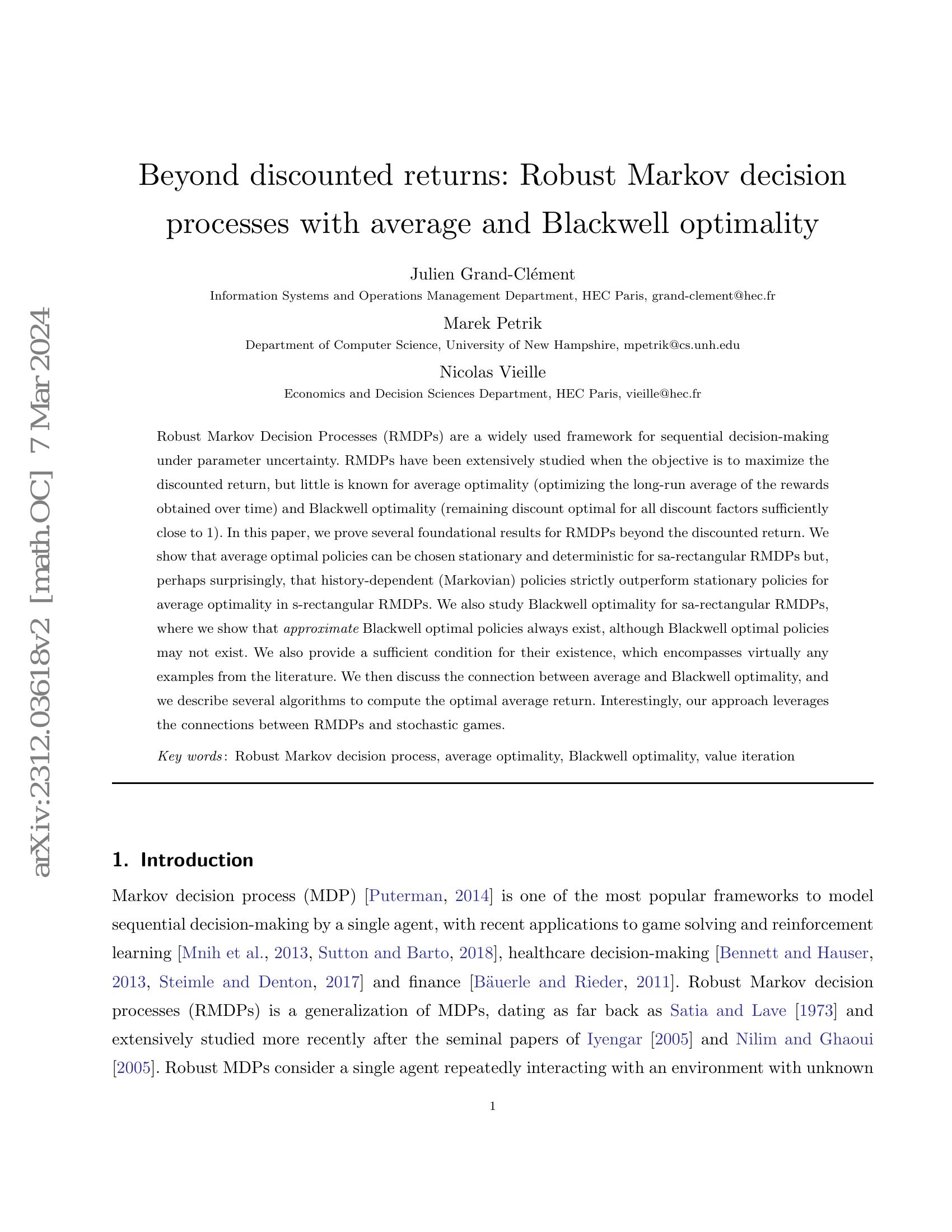 Beyond discounted returns: Robust Markov decision processes with ...